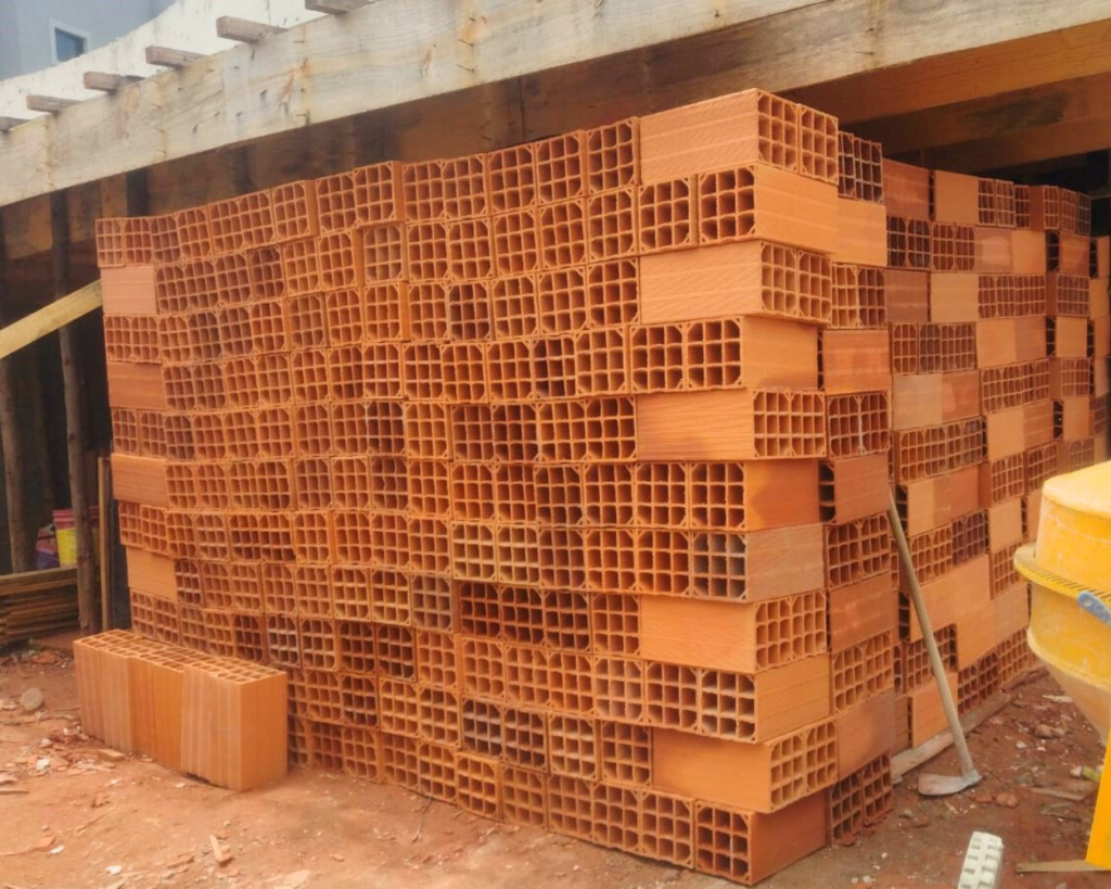 Tijolos baianos 19x19x39 - Bloco Cerâmico, Tijolos, Bloco Estrutural ...